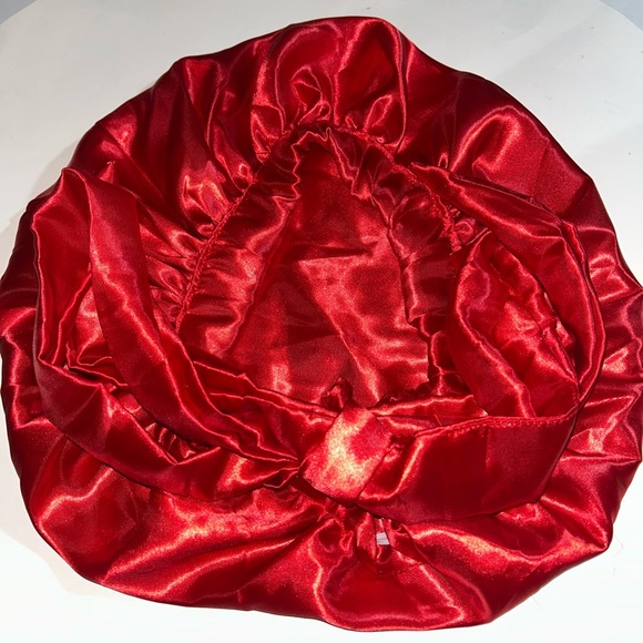 kkcollectionsss | Accessories | Red Satin Hair Bonnet With Straps ...